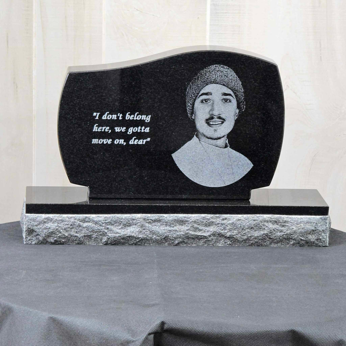 Black Granite Mini Headstone Memorial – Pet Memorial & Temporary Grave ...